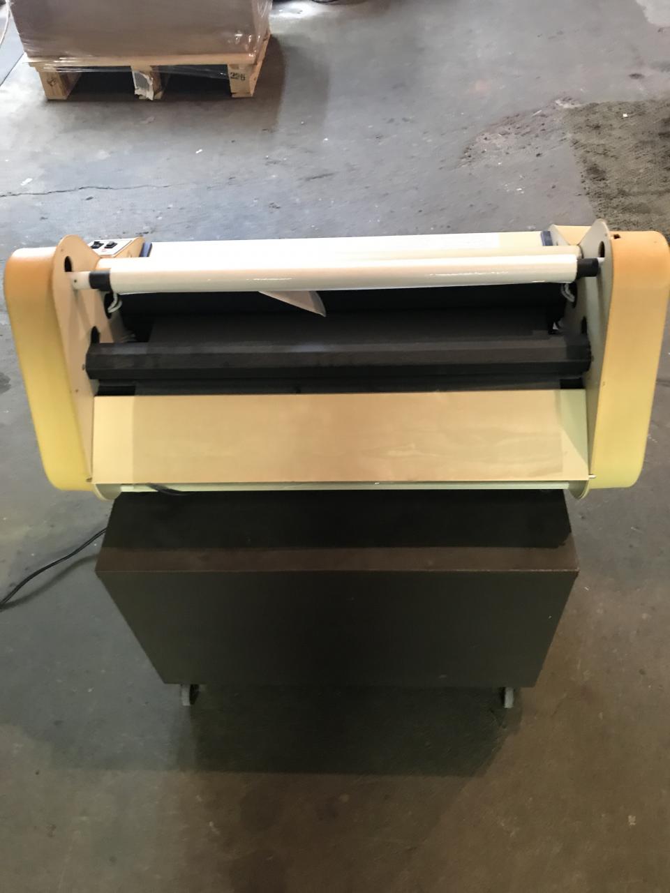 Lot #21: GBC Docuseal 2500 Laminator - Winona, MN - Click for Video ...